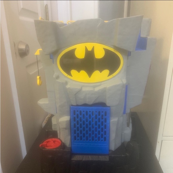 Fisher-Price | Toys | Imaginext Batman Bat Cave Fold Up 207 Fisherprice ...